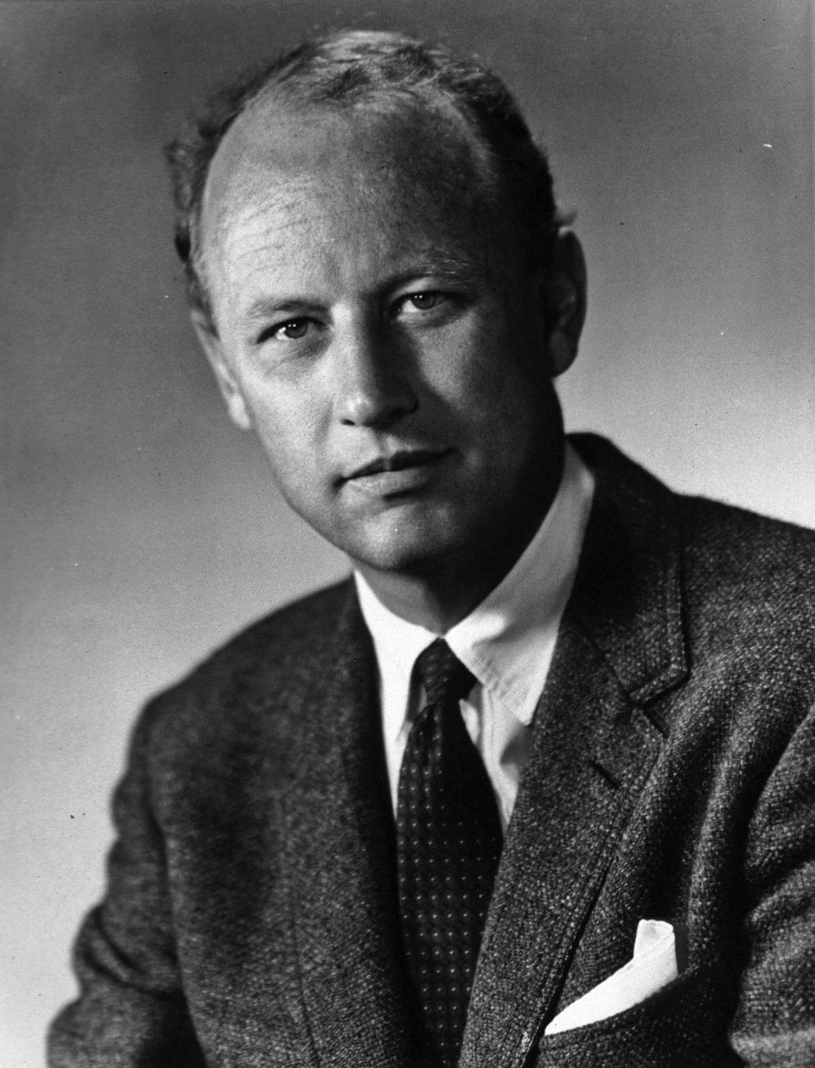 Donald S. Fredrickson, M.D. | National Institutes of Health (NIH)