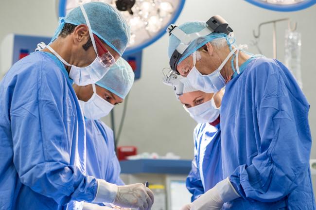 Procedure makes heart valve replacement safer for high-risk patients ...