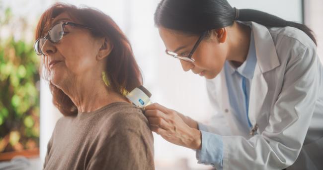 Beta-HPV can directly cause skin cancer in immunocompromised people ...